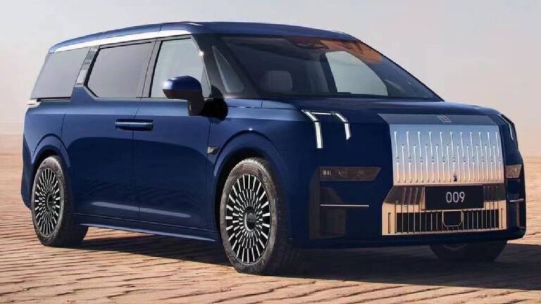 Zeekr 009 Minivan (MPV) Launched - Specs, Range and Features